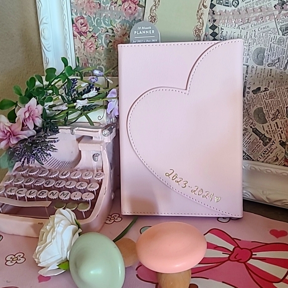 dayna lee collection | Office | Super Cute Pink Planner By Dayna Lee Eccolo Anthropologie ...